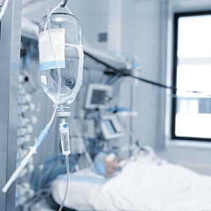 Conservative Oxygen Therapy During Mechanical Ventilation