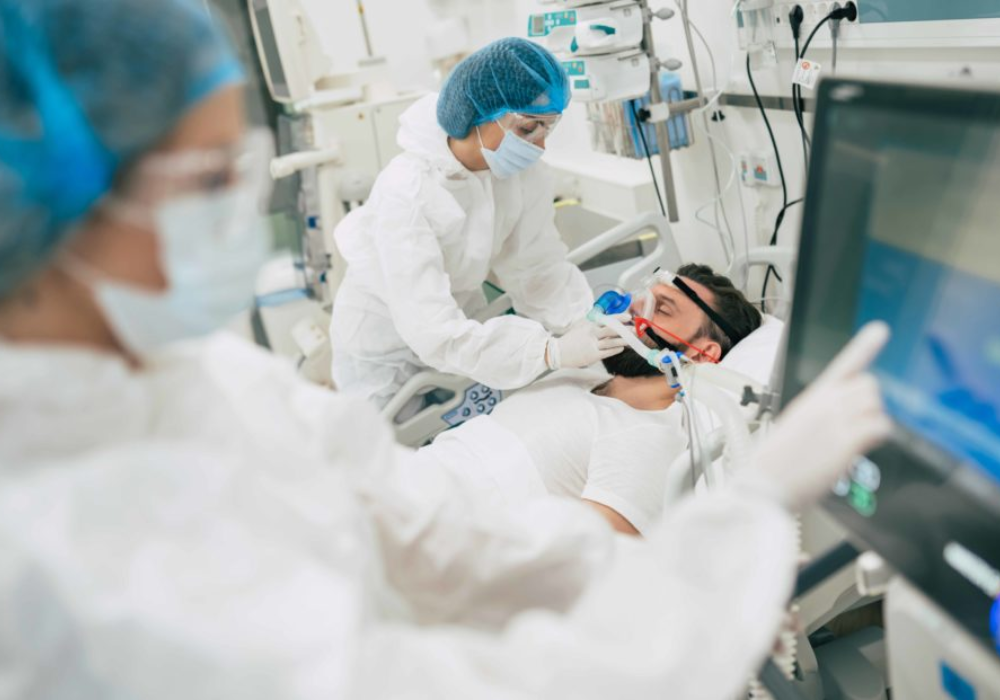 Explainable AI Visualisations for ICU Intubation Risk
